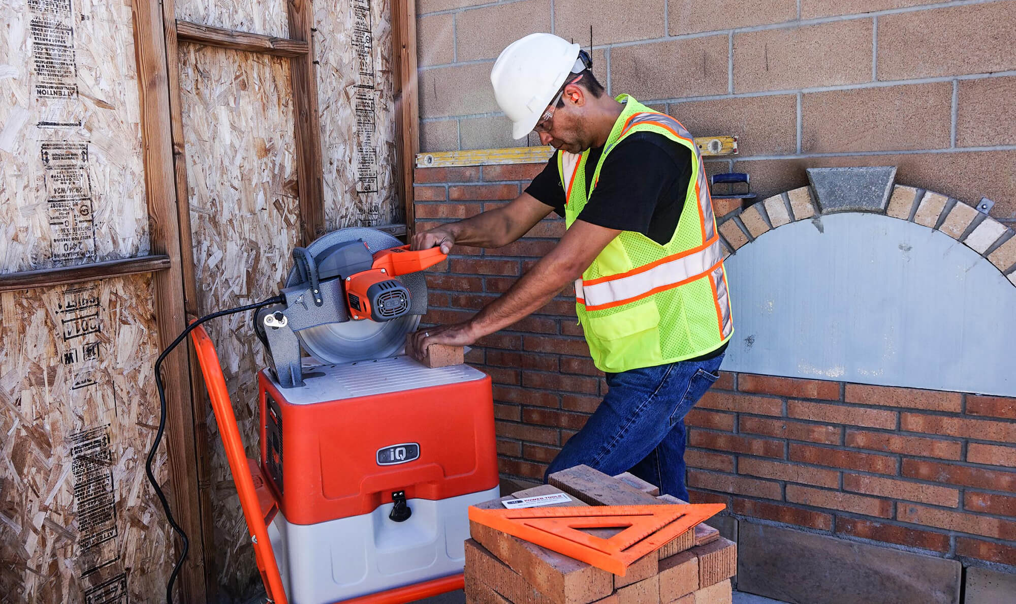 The iQ360XT Dust Control Table Saw Cromwell Concrete